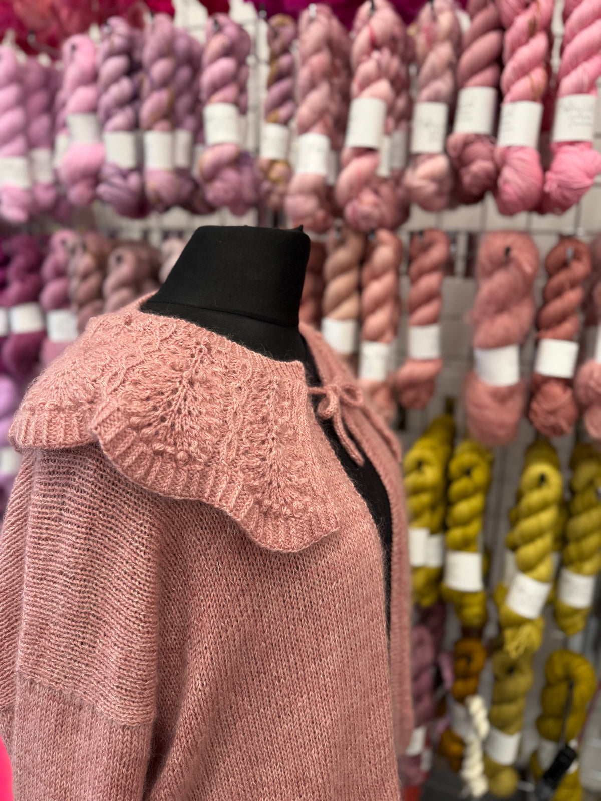 Ladd's Cardigan by Caitlin Hunter Kit – botanical yarn